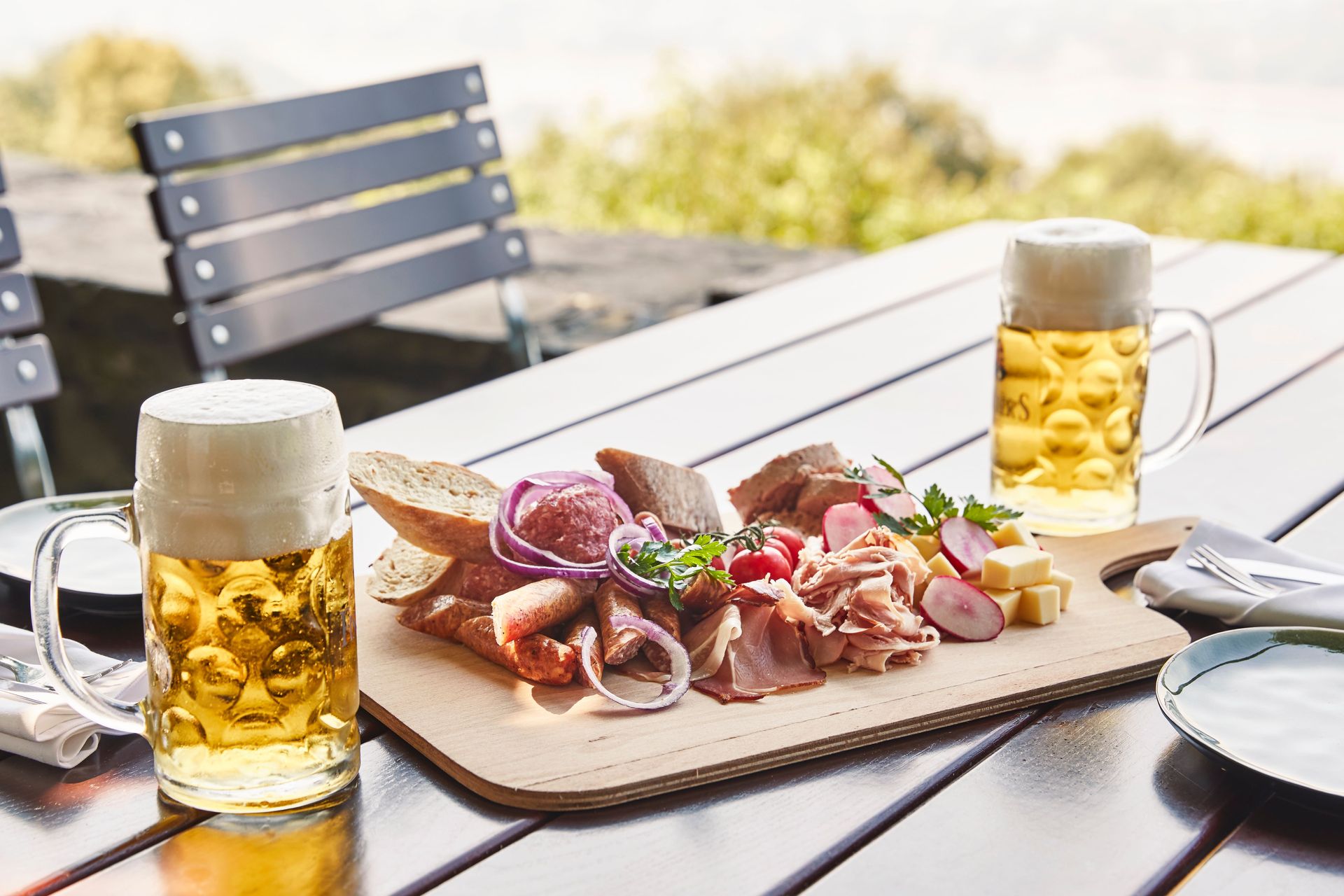 Biergarten - Steigenberger Icon Grandhotel Petersberg